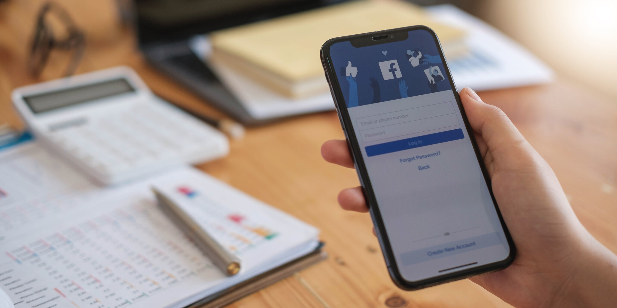 How to Write a Professional BIO for Social Media - Examples